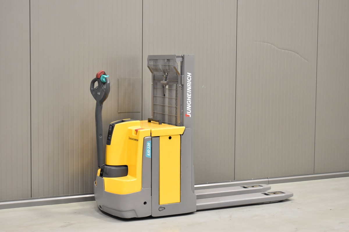 Wózki na stanie magazynowym | VZV.cz