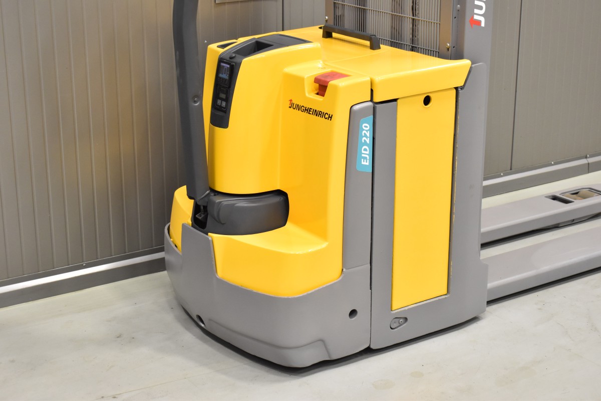 Wózki na stanie magazynowym | VZV.cz