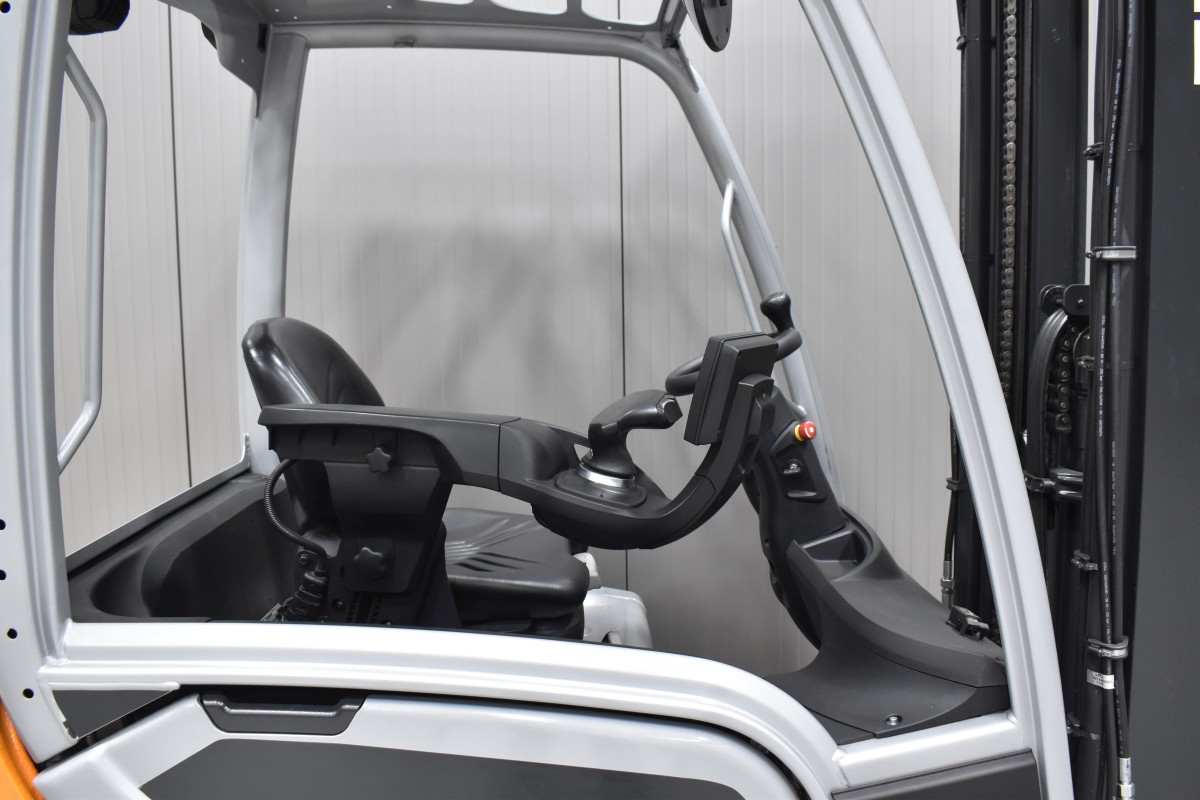 Stapler auf Lager | VZV.cz