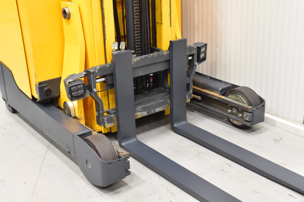Reach truck JUNGHEINRICH ETV 216 32056 | VYSOKOZDVIŽNÉ VOZÍKY s.r.o.
