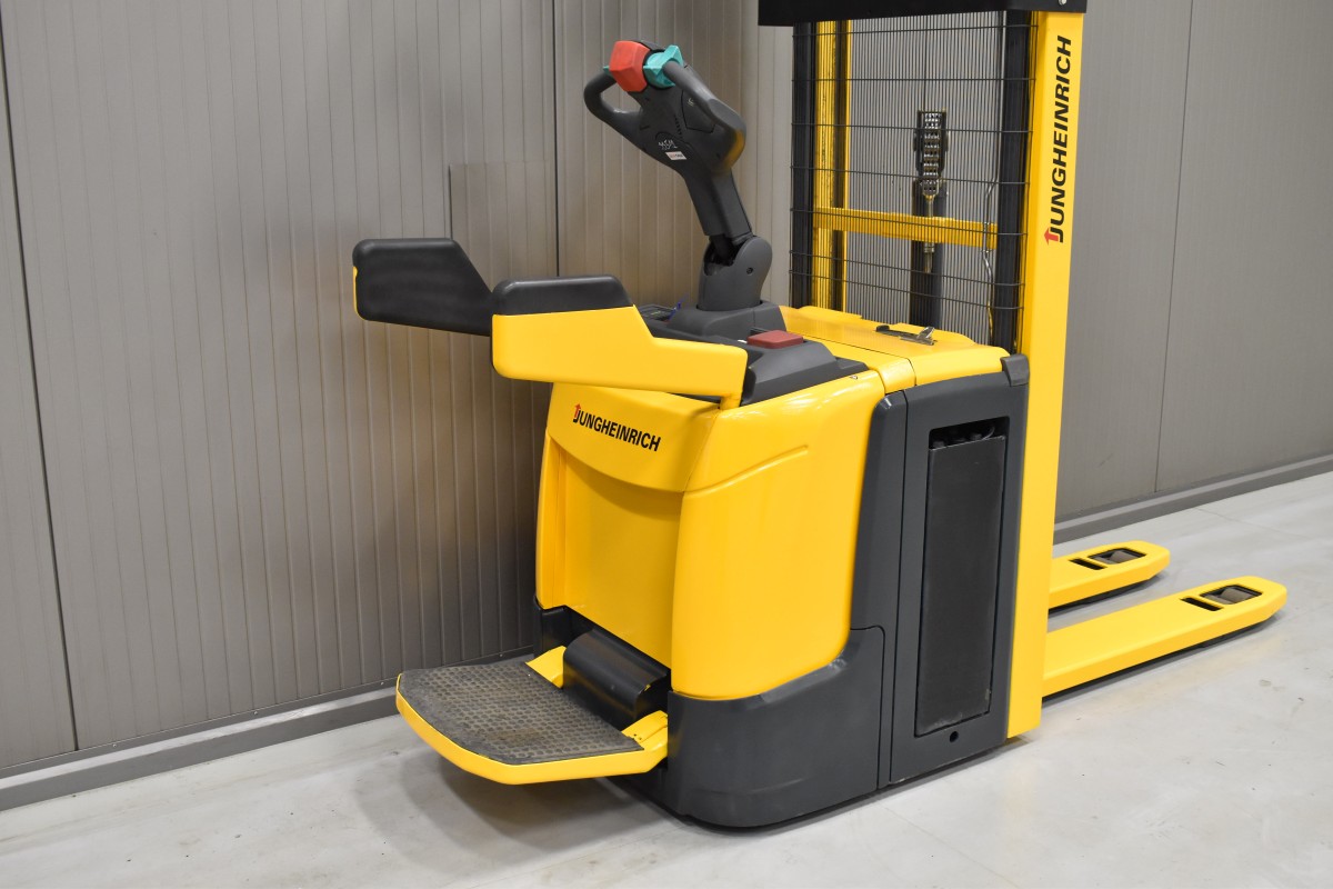 Electric stacker JUNGHEINRICH ERC 212 Z 33512 | VYSOKOZDVIŽNÉ VOZÍKY s.r.o.