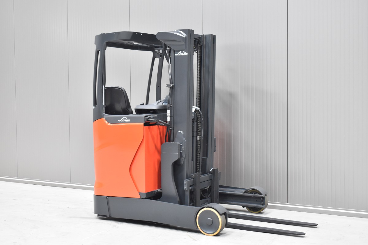 Wózek wysokiego składowania BT RR B2 28075 | VZV.cz